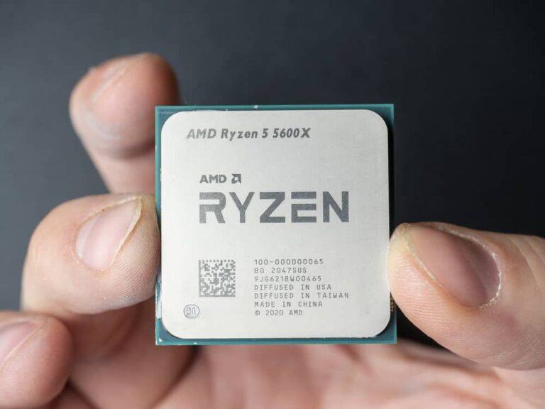 ¿Cuál es Diferencia entre Arquitecturas RISC y CISC en Procesadores?
